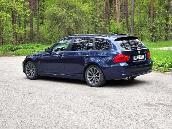 Blue BMW 328 2012 in Vilnius, with an engine capacity of 3.00 L and mileage of 247 thousand km for 7950 €, photo 3 on AUTOMOTO.COM.LV