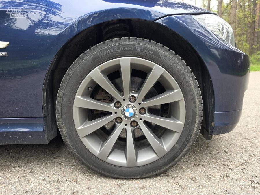 Blue BMW 328 2012 in Vilnius, with an engine capacity of 3.00 L and mileage of 247 thousand km for 7950 €, photo 15 on AUTOMOTO.COM.LV