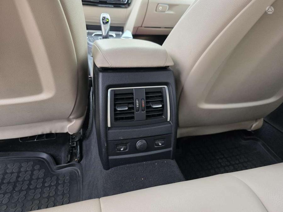 Zils BMW 328 2016 Viļņa, ar dzinēja tilpumu 2.00 L un nobraukumu 157 tūkst. km par 14500 €, foto 16 vietnē AUTOMOTO.COM.LV