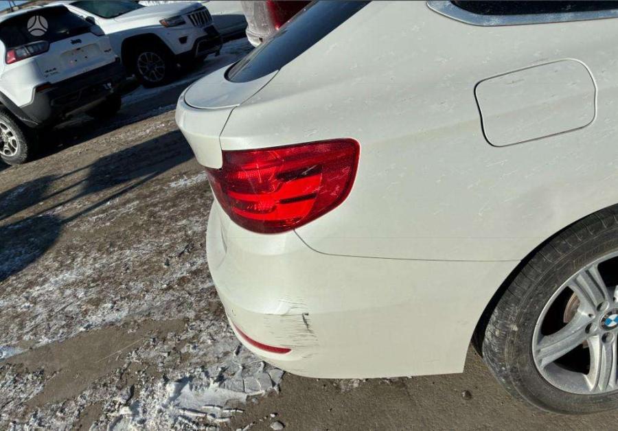 Balts BMW 328 Gran Turismo 2014 Šauļi, ar dzinēja tilpumu 2.00 L un nobraukumu 182 tūkst. km par 4700 €, foto 15 vietnē AUTOMOTO.COM.LV