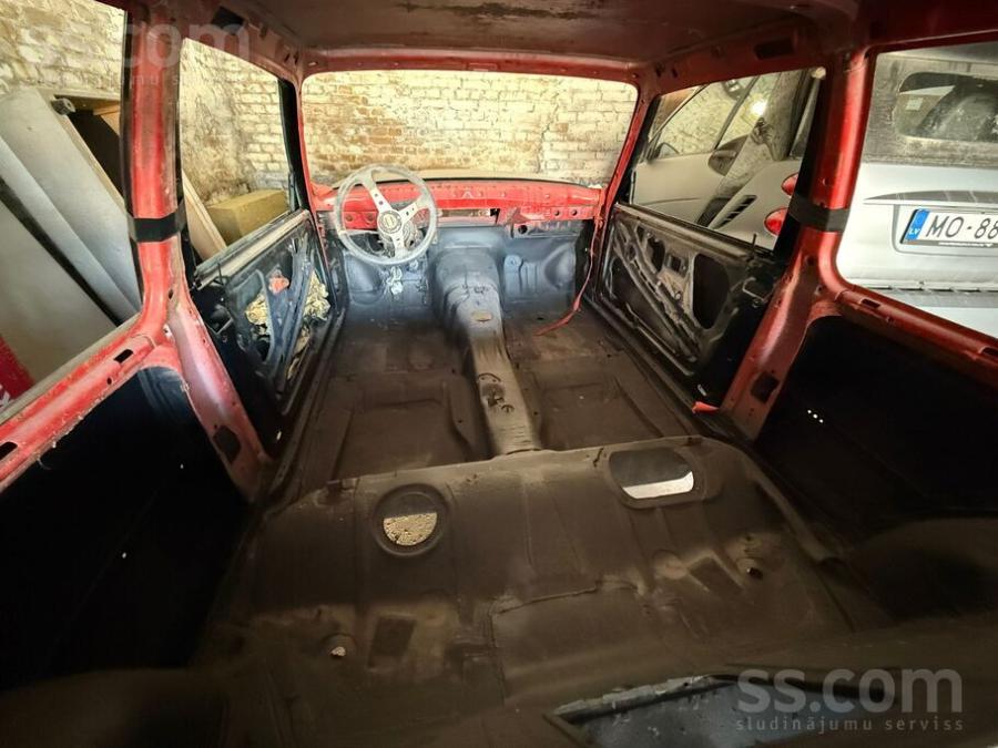 Зеленый БМВ 328 1989 в Рига, объемом двигателя 2.80 л и пробегом 200 тыс. км за 5990 €, фото 5 на AUTOMOTO.COM.LV