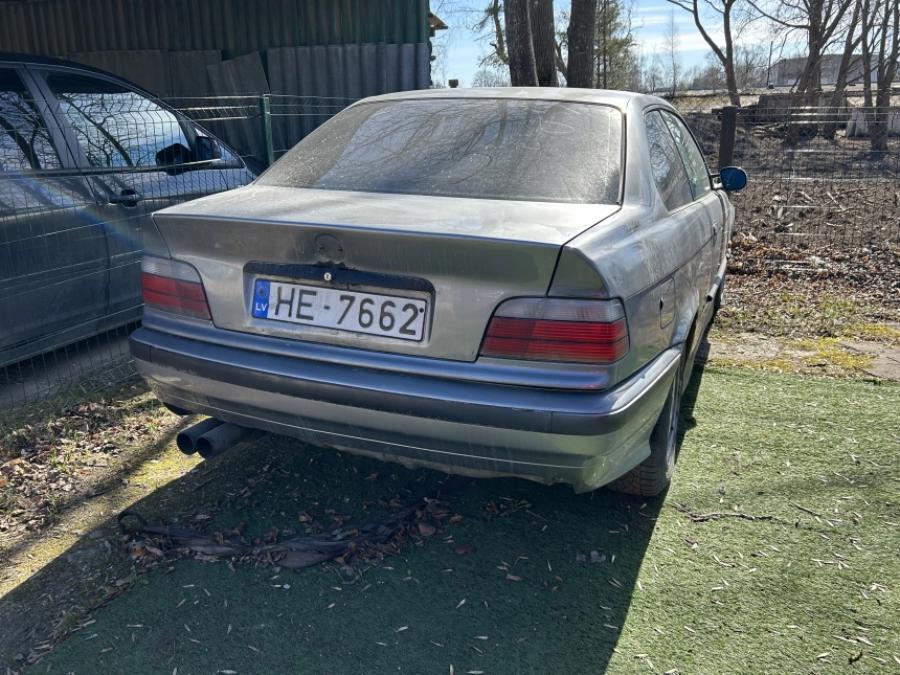 Pelēks BMW 328 1995 Rīga, ar dzinēja tilpumu 2.80 L un nobraukumu 248 tūkst. km par 3700 €, foto 4 vietnē AUTOMOTO.COM.LV