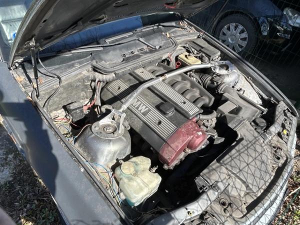 Pelēks BMW 328 1995 Rīga, ar dzinēja tilpumu 2.80 L un nobraukumu 248 tūkst. km par 3700 €, foto 8 vietnē AUTOMOTO.COM.LV