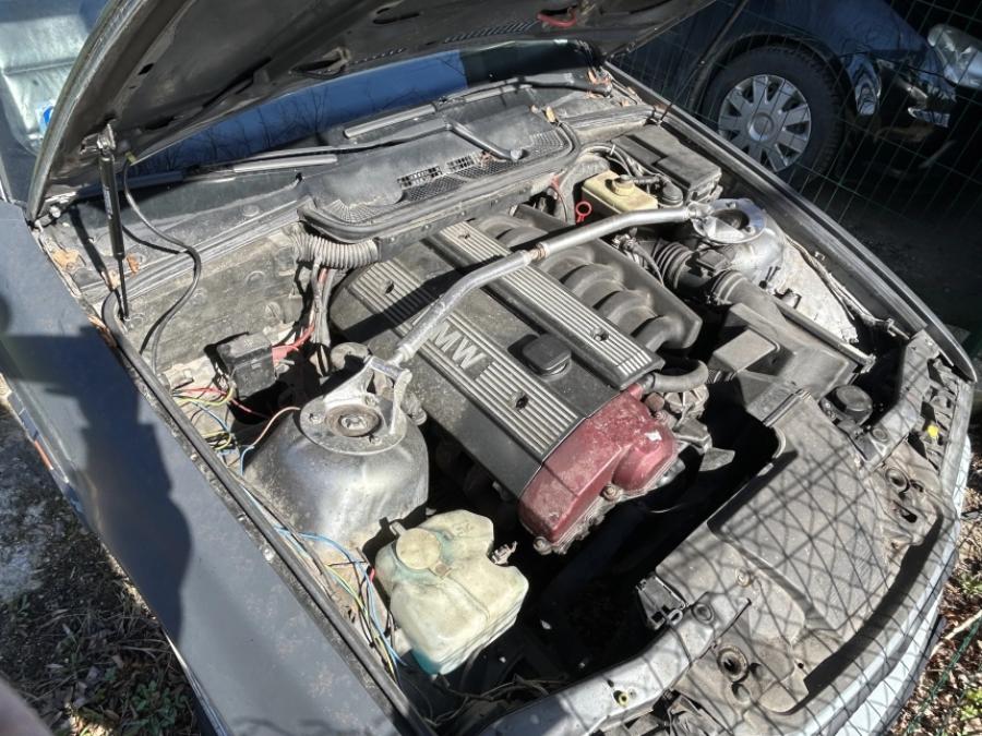 Pelēks BMW 328 1995 Rīga, ar dzinēja tilpumu 2.80 L un nobraukumu 248 tūkst. km par 3700 €, foto 9 vietnē AUTOMOTO.COM.LV