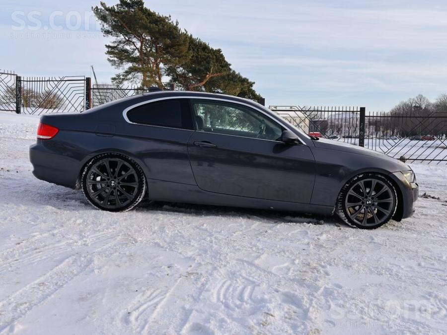 Grey BMW 328 2007 in Liepaja, with an engine capacity of 3.00 L and mileage of 197 thousand km for 6550 €, photo 5 on AUTOMOTO.COM.LV