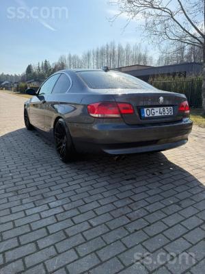 Grey BMW 328 2007 in Riga, with an engine capacity of 3.00 L and mileage of 200 thousand km for 4990 €, photo 5 on AUTOMOTO.COM.LV