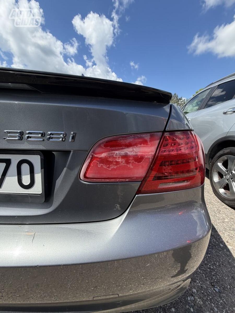 Grey BMW 328 2011 in Alytus, with an engine capacity of 3.00 L and mileage of 264 thousand km for 7500 €, photo 13 on AUTOMOTO.COM.LV