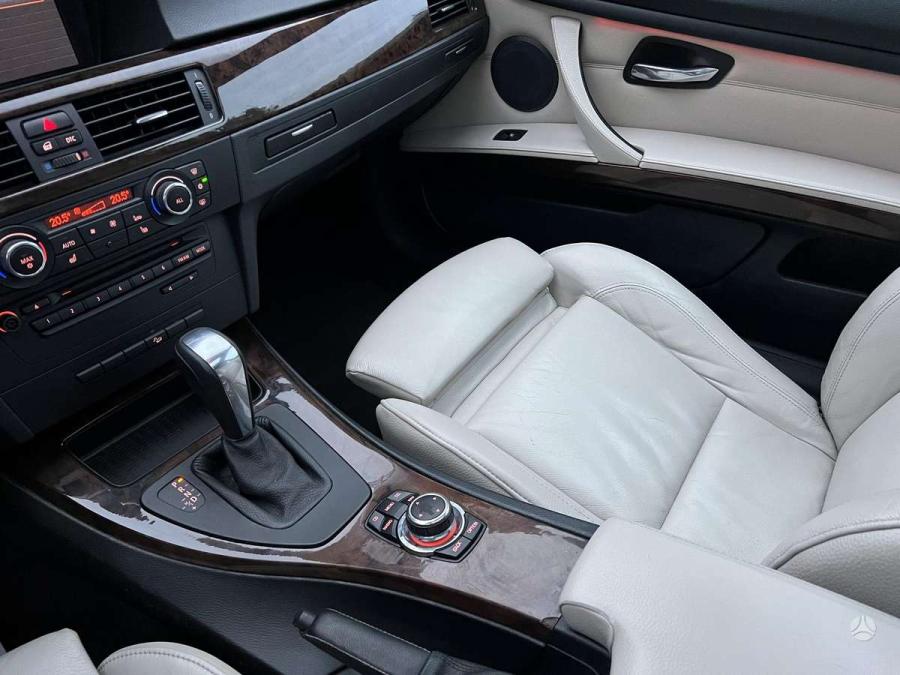 Grey BMW 328 2011 in Vilnius, with an engine capacity of 3.00 L and mileage of 244 thousand km for 6400 €, photo 19 on AUTOMOTO.COM.LV