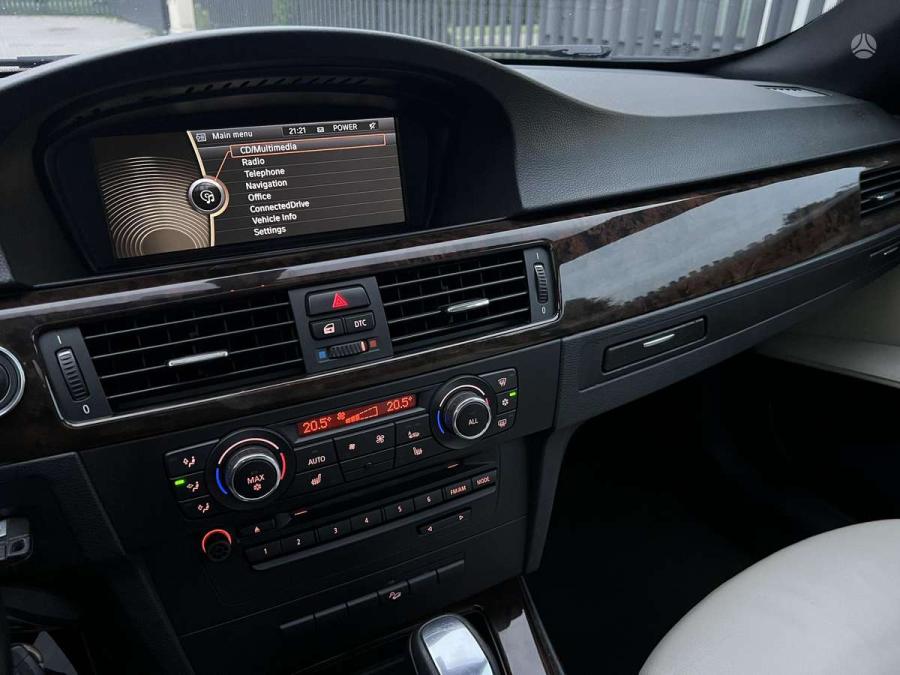 Grey BMW 328 2011 in Vilnius, with an engine capacity of 3.00 L and mileage of 244 thousand km for 6400 €, photo 20 on AUTOMOTO.COM.LV