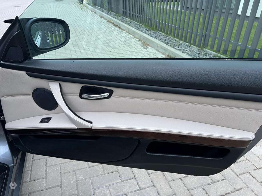 Grey BMW 328 2011 in Vilnius, with an engine capacity of 3.00 L and mileage of 244 thousand km for 6400 €, photo 23 on AUTOMOTO.COM.LV