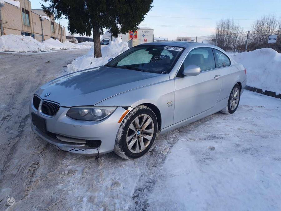 Pelēks BMW 328 2013 Šauļi, ar dzinēja tilpumu 3.00 L un nobraukumu 270 tūkst. km par 4499 €, foto 9 vietnē AUTOMOTO.COM.LV