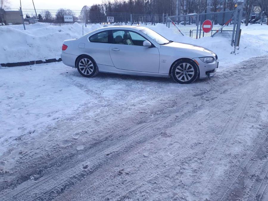 Pelēks BMW 328 2013 Šauļi, ar dzinēja tilpumu 3.00 L un nobraukumu 270 tūkst. km par 4499 €, foto 11 vietnē AUTOMOTO.COM.LV