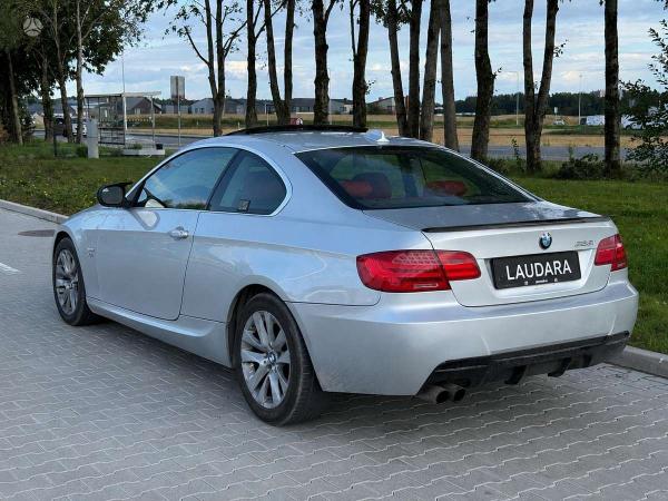 Grey BMW 328 2013 in Vilnius, with an engine capacity of 3.00 L and mileage of 272 thousand km for 7400 €, photo 7 on AUTOMOTO.COM.LV