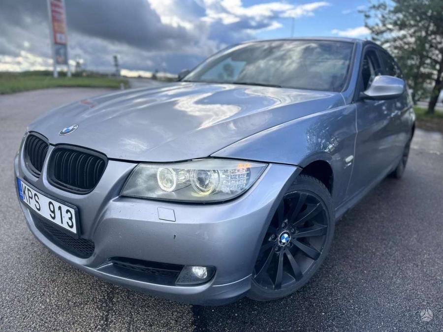 Grey BMW 328 2010 in Vilnius, with an engine capacity of 3.00 L and mileage of 197 thousand km for 2650 €, photo 3 on AUTOMOTO.COM.LV