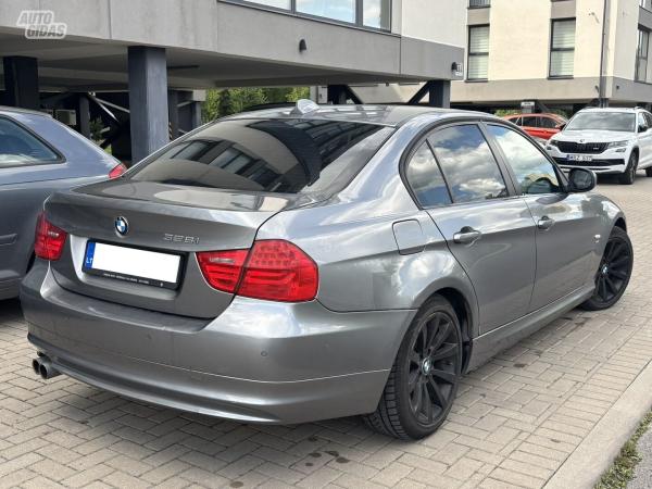 Серый БМВ 328 2010 в Каунас, объемом двигателя 3.00 л и пробегом 190 тыс. км за 2950 €, фото 4 на AUTOMOTO.COM.LV