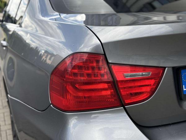 Grey BMW 328 2010 in Kaunas, with an engine capacity of 3.00 L and mileage of 190 thousand km for 2950 €, photo 10 on AUTOMOTO.COM.LV