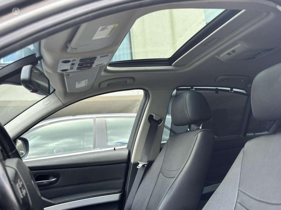 Grey BMW 328 2010 in Kaunas, with an engine capacity of 3.00 L and mileage of 190 thousand km for 2950 €, photo 19 on AUTOMOTO.COM.LV
