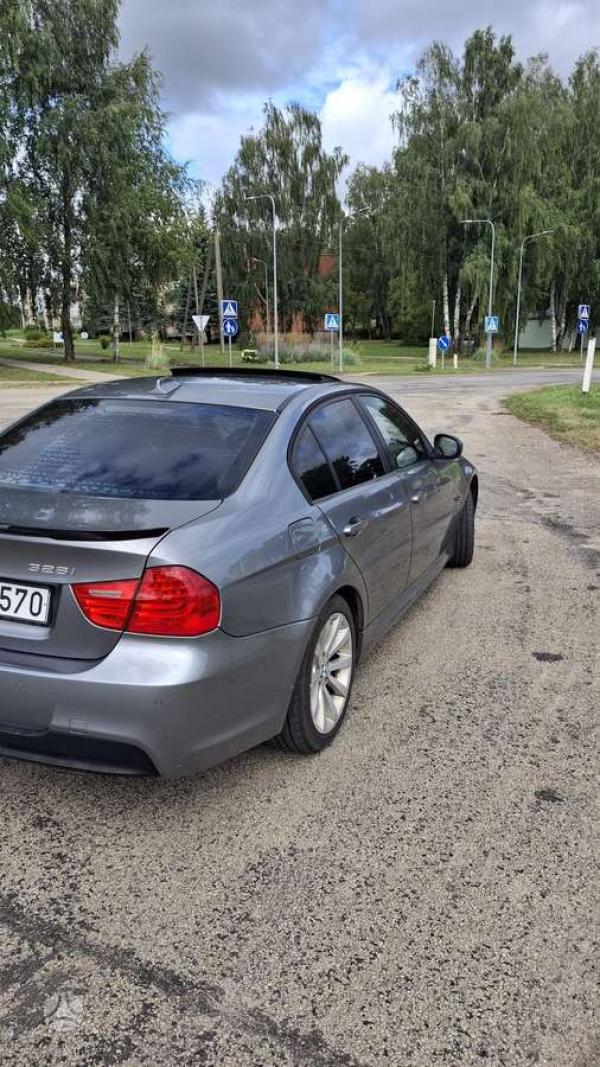 Pelēks BMW 328 2011 Jonava, ar dzinēja tilpumu 3.00 L un nobraukumu 229 tūkst. km par 5700 €, foto 7 vietnē AUTOMOTO.COM.LV