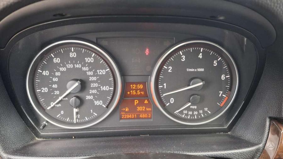 Grey BMW 328 2011 in Jonava, with an engine capacity of 3.00 L and mileage of 229 thousand km for 5700 €, photo 13 on AUTOMOTO.COM.LV