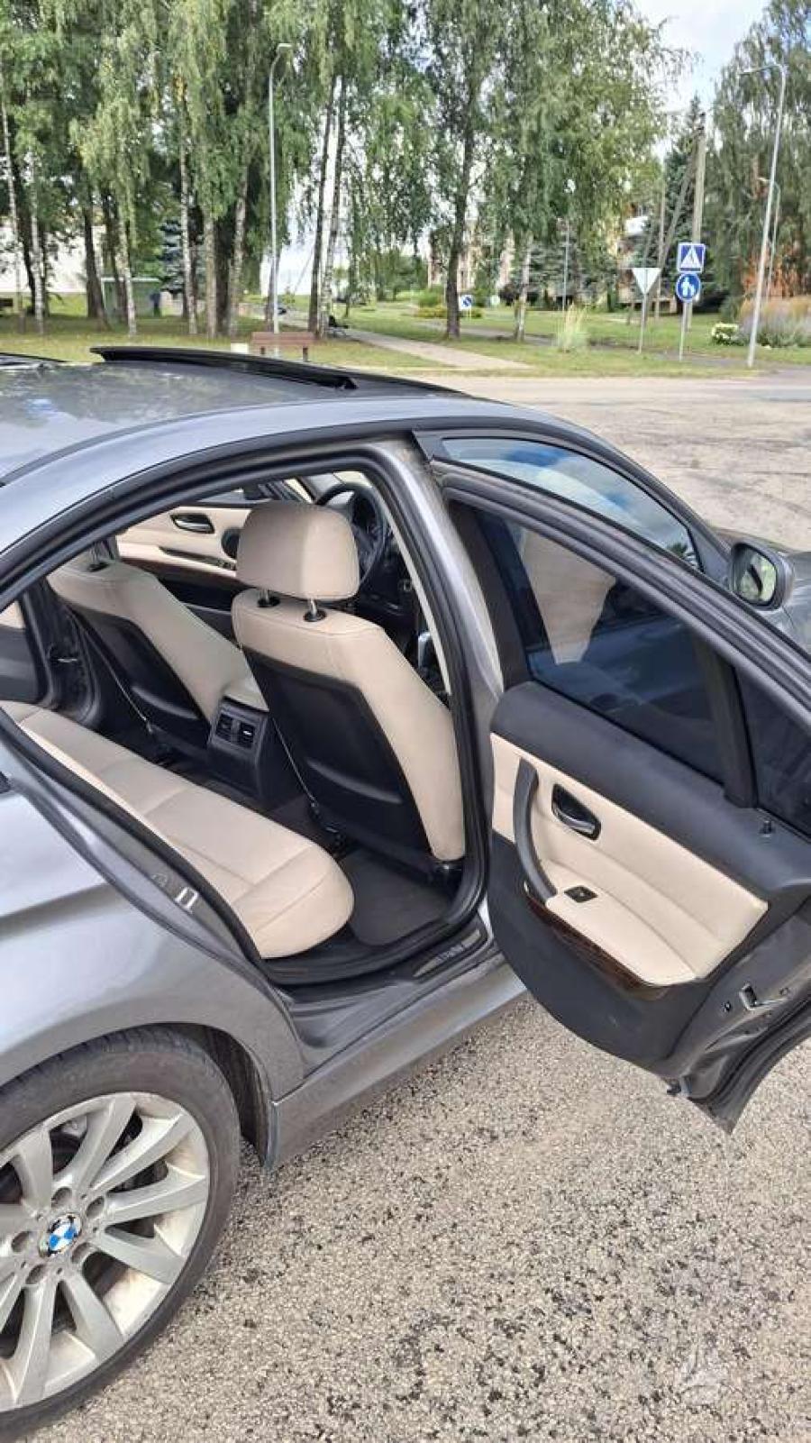 Grey BMW 328 2011 in Jonava, with an engine capacity of 3.00 L and mileage of 229 thousand km for 5700 €, photo 16 on AUTOMOTO.COM.LV