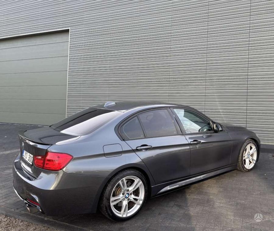Pelēks BMW 328 2014 Viļņa, ar dzinēja tilpumu 2.00 L un nobraukumu 301 tūkst. km par 9550 €, foto 6 vietnē AUTOMOTO.COM.LV