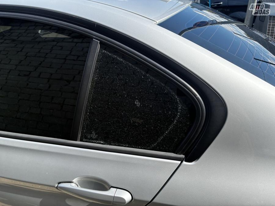 Grey BMW 328 2014 in Kaunas, with an engine capacity of 2.00 L and mileage of 226 thousand km for 9000 €, photo 16 on AUTOMOTO.COM.LV