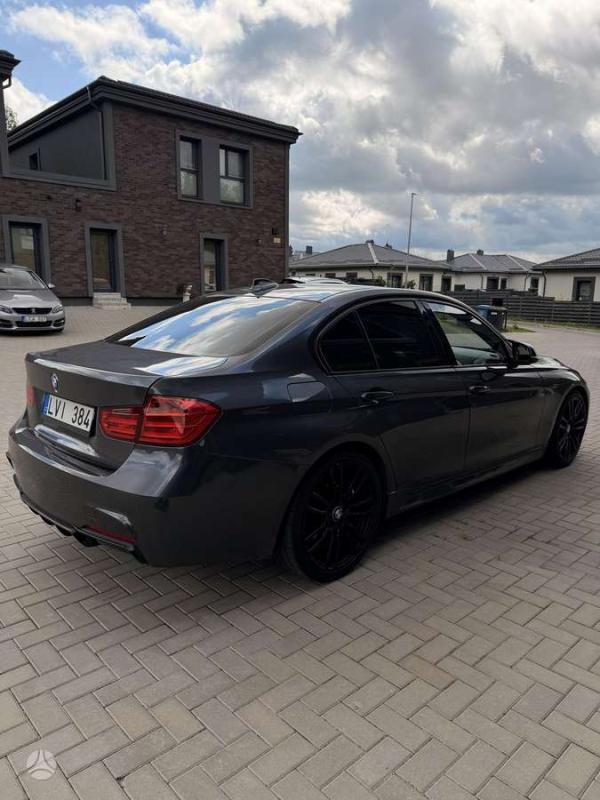Pelēks BMW 328 2014 Viļņa, ar dzinēja tilpumu 2.00 L un nobraukumu 193 tūkst. km par 11500 €, foto 5 vietnē AUTOMOTO.COM.LV