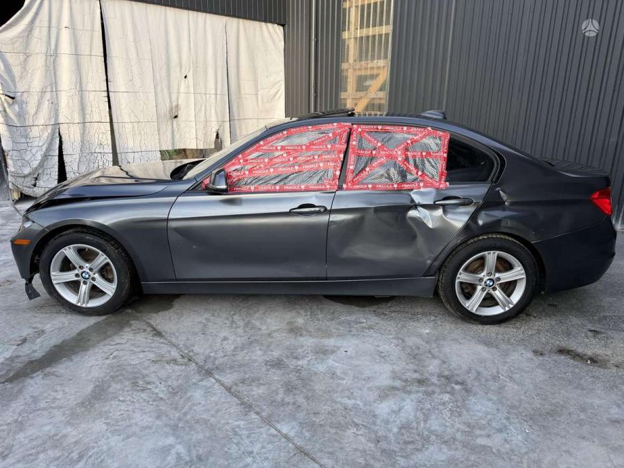 Pelēks BMW 328 2014 Šauļi, ar dzinēja tilpumu 2.00 L un nobraukumu 171 tūkst. km par 4950 €, foto 7 vietnē AUTOMOTO.COM.LV