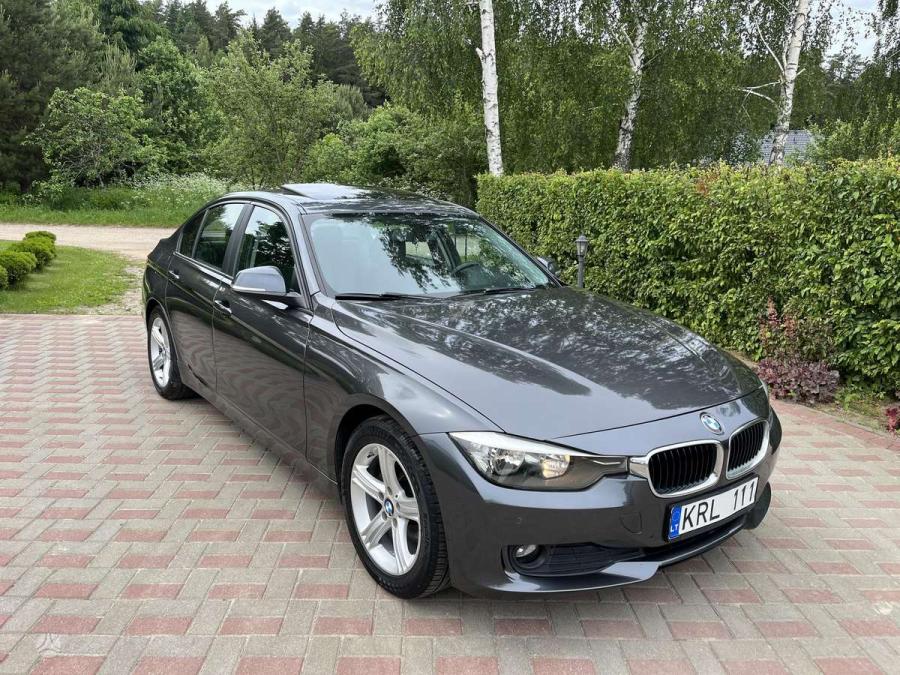 Pelēks BMW 328 2014 Viļņa, ar dzinēja tilpumu 2.00 L un nobraukumu 333 tūkst. km par 6450 €, foto 3 vietnē AUTOMOTO.COM.LV