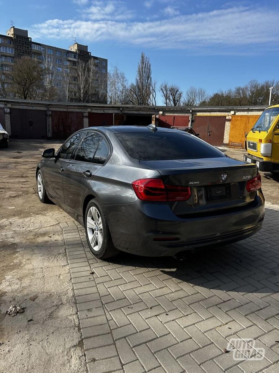Pelēks BMW 328 2016 Kauņa, ar dzinēja tilpumu 2.80 L un nobraukumu 210 tūkst. km par 8000 €, foto 6 vietnē AUTOMOTO.COM.LV
