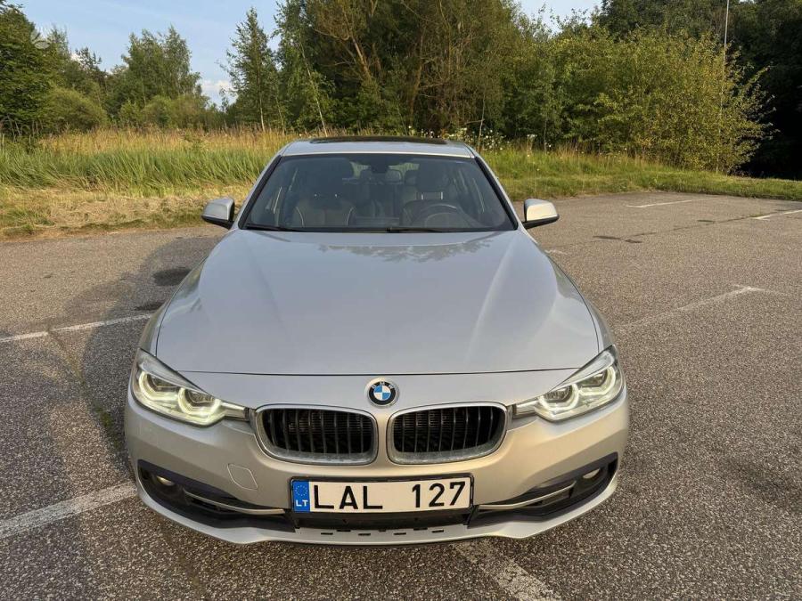 Grey BMW 328 2016 in Vilnius, with an engine capacity of 2.00 L and mileage of 214 thousand km for 9900 €, photo 1 on AUTOMOTO.COM.LV