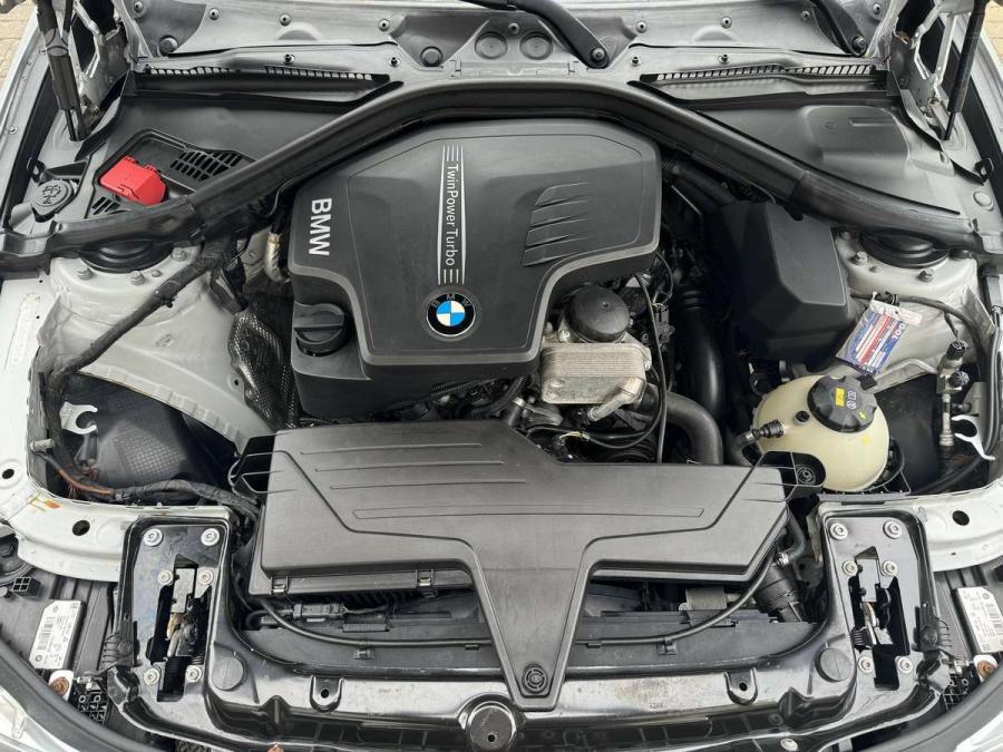 Grey BMW 328 2016 in Vilnius, with an engine capacity of 2.00 L and mileage of 214 thousand km for 9900 €, photo 20 on AUTOMOTO.COM.LV