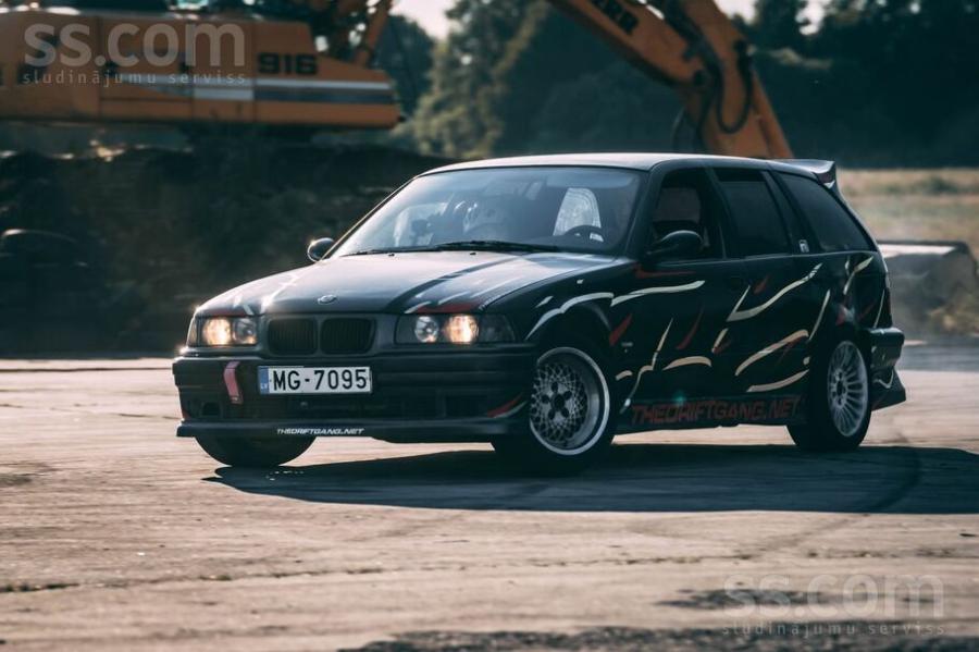 Grey BMW 328 1996 in Riga, with an engine capacity of 2.80 L and mileage of 229 thousand km for 3300 €, photo 4 on AUTOMOTO.COM.LV