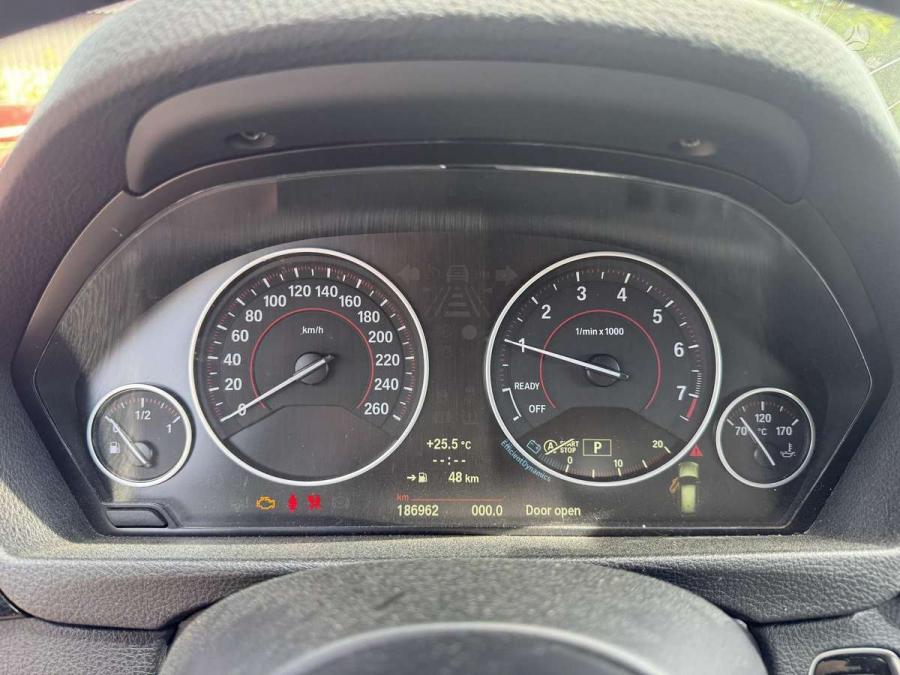 Pelēks BMW 328 2014 Panevēža, ar dzinēja tilpumu 2.00 L un nobraukumu 187 tūkst. km par 5750 €, foto 11 vietnē AUTOMOTO.COM.LV
