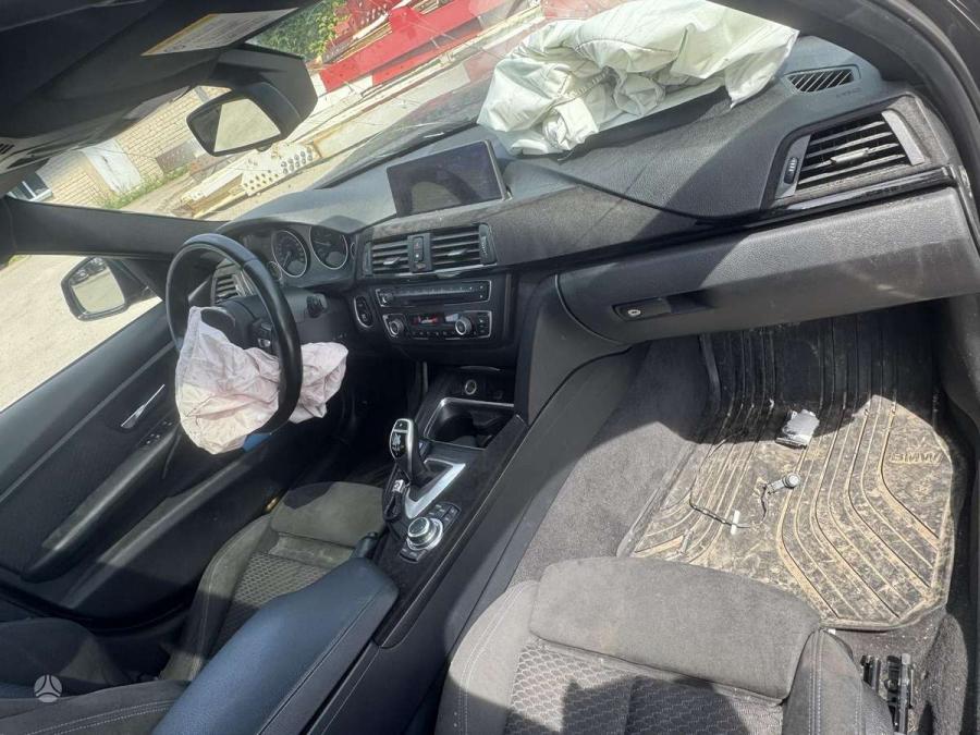 Pelēks BMW 328 2014 Panevēža, ar dzinēja tilpumu 2.00 L un nobraukumu 187 tūkst. km par 5750 €, foto 18 vietnē AUTOMOTO.COM.LV
