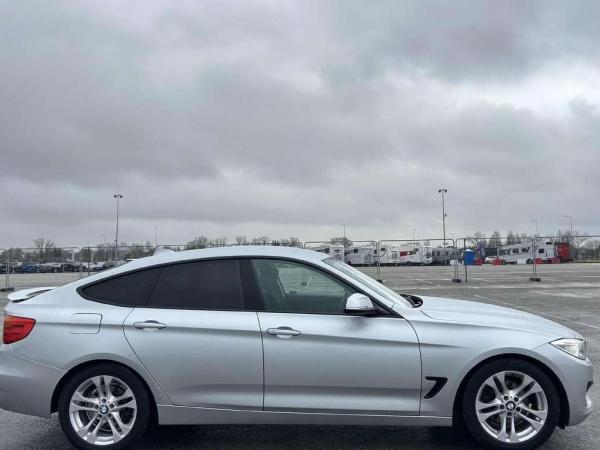 BMW 328 2013 in Vilnius, with an engine capacity of 2.00 L and mileage of 299 thousand km for 10000 €, photo 3 on AUTOMOTO.COM.LV