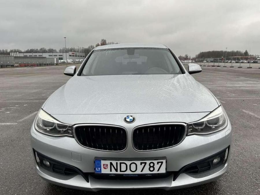 BMW 328 2013 in Vilnius, with an engine capacity of 2.00 L and mileage of 299 thousand km for 9000 €, photo 4 on AUTOMOTO.COM.LV