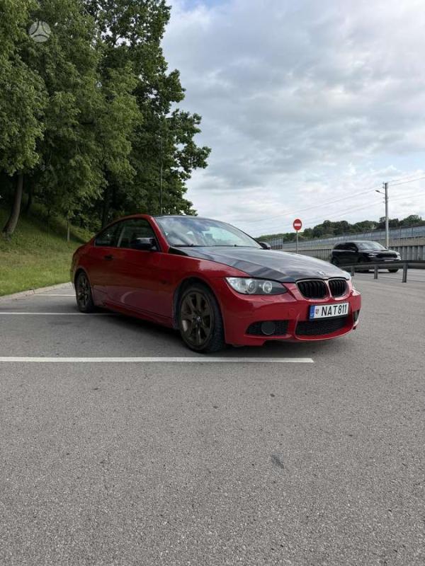 Sarkans BMW 328 2009 Kauņa, ar dzinēja tilpumu 3.00 L un nobraukumu 209 tūkst. km par 5850 €, foto 1 vietnē AUTOMOTO.COM.LV