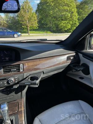 Sarkans BMW 328 2013 Rīga, ar dzinēja tilpumu 3.00 L un nobraukumu 161 tūkst. km par 10200 €, foto 22 vietnē AUTOMOTO.COM.LV