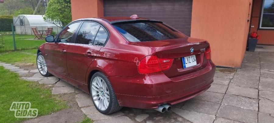 Red BMW 328 2011 in Kaunas, with an engine capacity of 3.00 L and mileage of 247 thousand km for 7000 €, photo 6 on AUTOMOTO.COM.LV