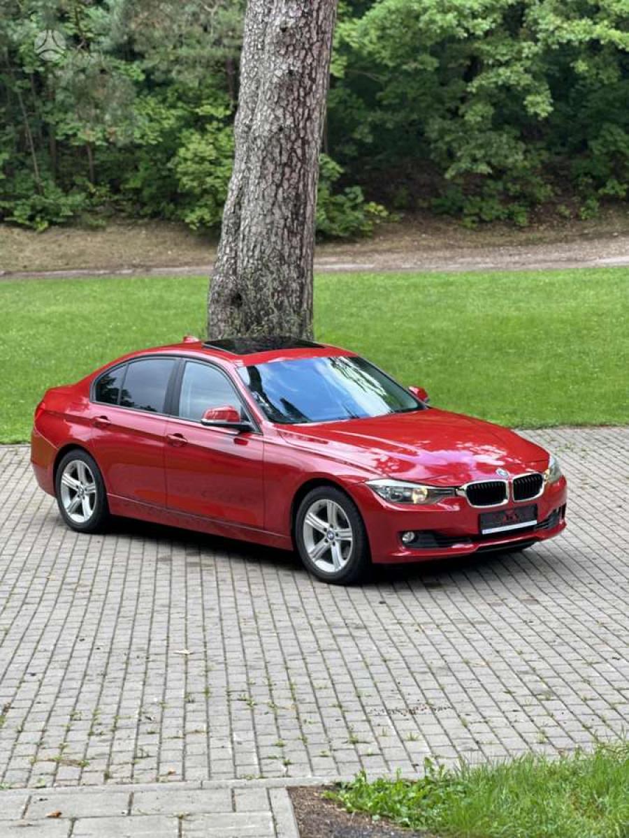 Red BMW 328 2012 in Vilnius, with an engine capacity of 2.00 L and mileage of 158 thousand km for 7900 €, photo 1 on AUTOMOTO.COM.LV