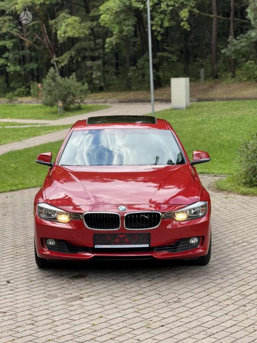 Red BMW 328 2012 in Vilnius, with an engine capacity of 2.00 L and mileage of 158 thousand km for 7900 €, photo 3 on AUTOMOTO.COM.LV