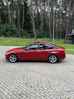 Red BMW 328 2012 in Vilnius, with an engine capacity of 2.00 L and mileage of 158 thousand km for 7900 €, photo 4 on AUTOMOTO.COM.LV