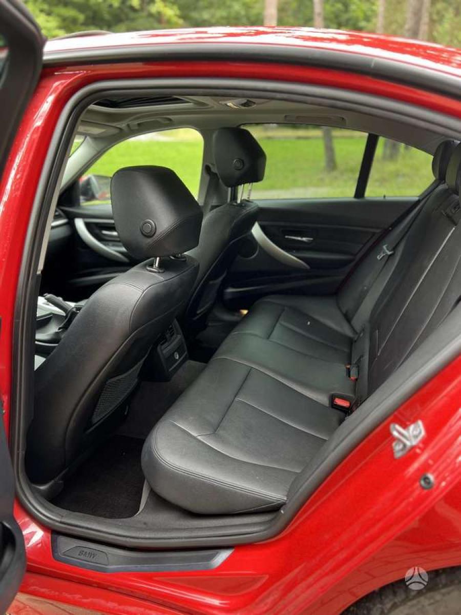 Red BMW 328 2012 in Vilnius, with an engine capacity of 2.00 L and mileage of 158 thousand km for 7900 €, photo 10 on AUTOMOTO.COM.LV
