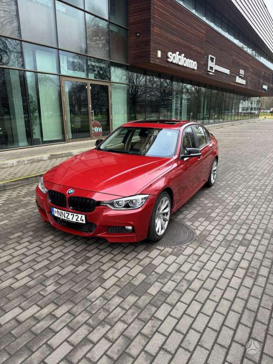 Red BMW 328 2013 in Kaunas, with an engine capacity of 2.00 L and mileage of 315 thousand km for 9500 €, photo 1 on AUTOMOTO.COM.LV