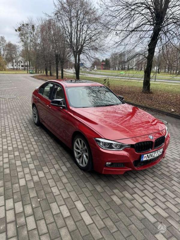Red BMW 328 2013 in Kaunas, with an engine capacity of 2.00 L and mileage of 315 thousand km for 9500 €, photo 2 on AUTOMOTO.COM.LV