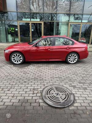 Red BMW 328 2013 in Kaunas, with an engine capacity of 2.00 L and mileage of 315 thousand km for 9500 €, photo 4 on AUTOMOTO.COM.LV