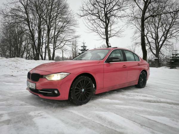 Red BMW 328 2013 in Vilnius, with an engine capacity of 2.00 L and mileage of 195 thousand km for 7700 €, photo 1 on AUTOMOTO.COM.LV
