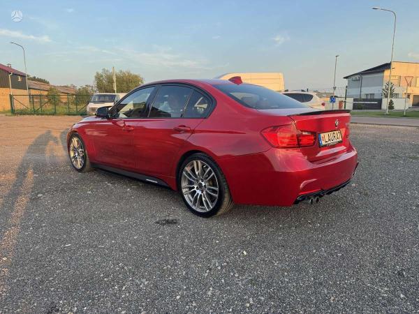 Red BMW 328 2015 in Kaunas, with an engine capacity of 2.00 L and mileage of 125 thousand km for 13500 €, photo 5 on AUTOMOTO.COM.LV