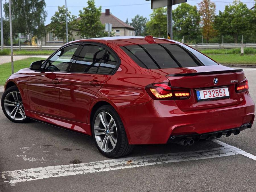 Red BMW 328 2016 in Radviliskis, with an engine capacity of 2.00 L and mileage of 195 thousand km for 12700 €, photo 16 on AUTOMOTO.COM.LV